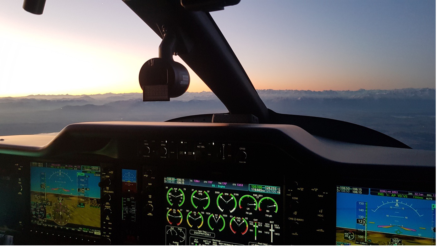 The 20 best sightseeing airlines worldwide | ALPEN AIR